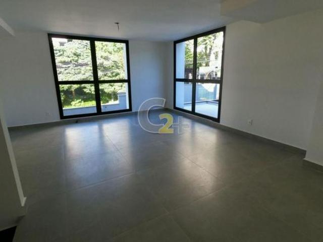 Casa de 276 m² com 3 quartos à venda em Alto de Pinheiros