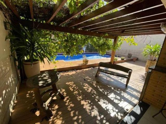 Casa à venda em Caraguatatuba