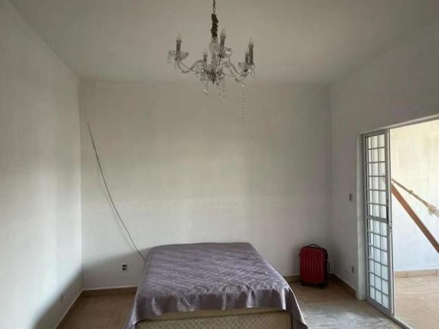 Casa de 280 m², 4 quartos em Jardim Regina, São Paulo