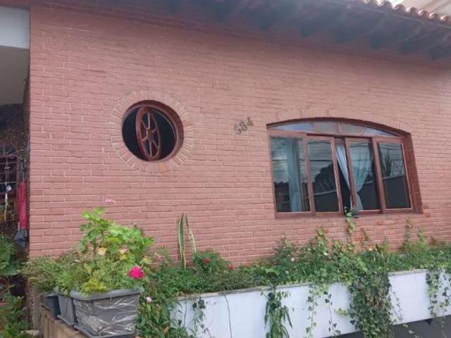 Casa de 285 m² com 3 quartos,1 suite em venda e aluguel em Parque Assunção