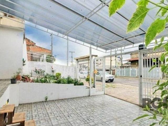 Casa de 285m² 4 dormitórios, 4 vagas no bairro Bom Jesus