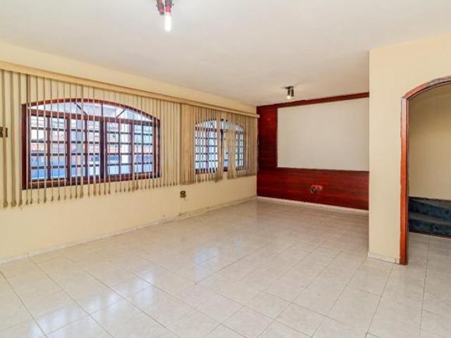 Casa de 286 m², 4 quartos em Parque São Rafael, São Paulo