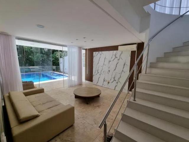 Casa de 290 m² com 4 quartos em venda em São João ideal para família