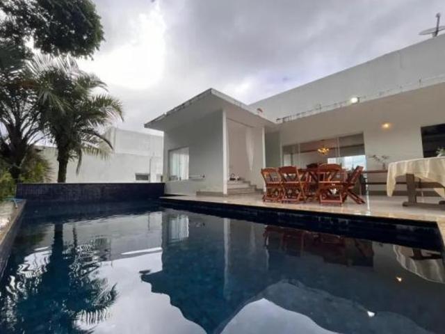 Casa de 290 m² com 5 quartos em venda em Massaguaçu ideal para a sua família