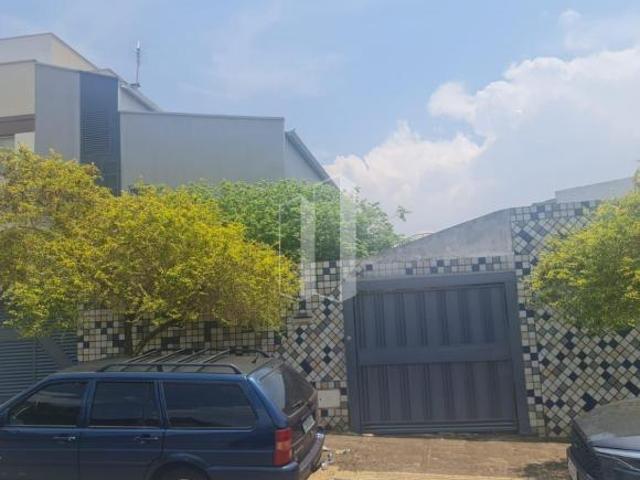 Casa de 290 m² em Água Branca Goiânia