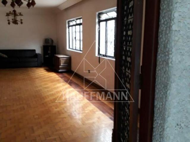 Casa de 297m² com 3 Dormitórios, Suíte e 6 Vagas no Bosque da Saúde Venda