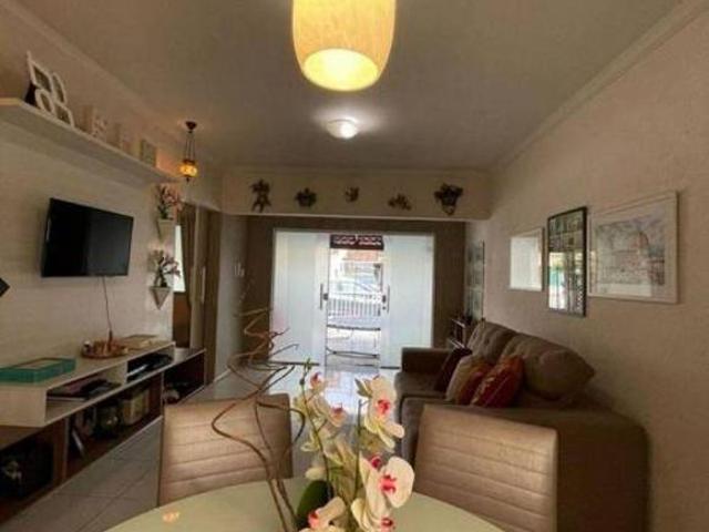 Casa de 200 m² com 3 quartos, 1 suíte, 2 vagas e espaço gourmet à venda no Jardim Europa