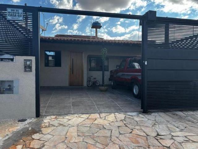 Casa de 200 m² com 3 quartos à venda em Taguatinga NORTE