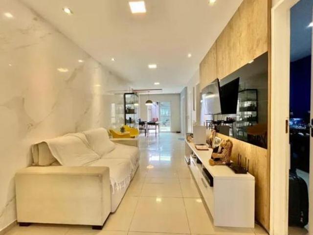 Casa de 200 m² com 3 quartos à venda em Parque Paraíso