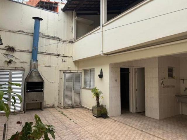 Casa de 200 m² com 3 quartos à venda no Bosque da Saúde
