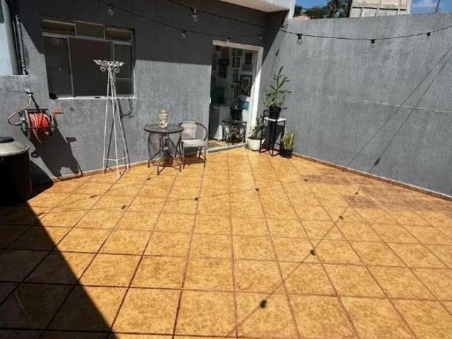 Casa de 200 m² com 3 quartos em venda em Baeta Neves