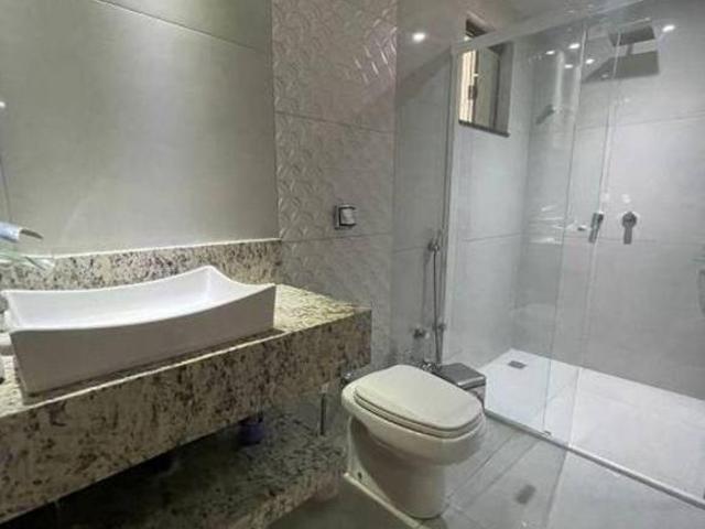 Casa de 200 mt² com 3 quartos, 1 suíte, 2 vagas, piscina, área de lazer à venda no Jd. América