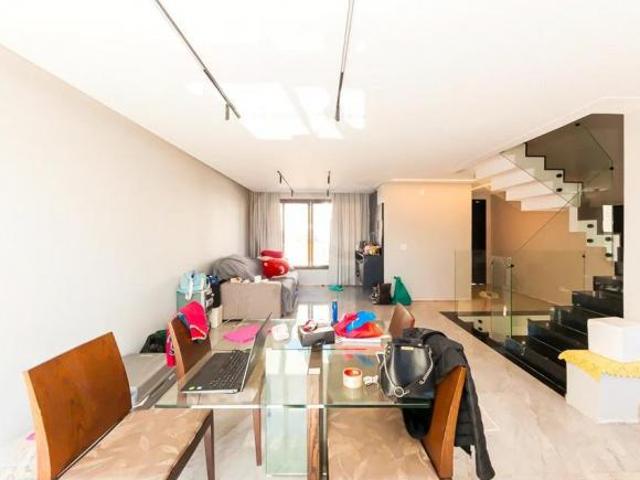 Casa de 215 m² com 2 suites à venda em Pinheirinho