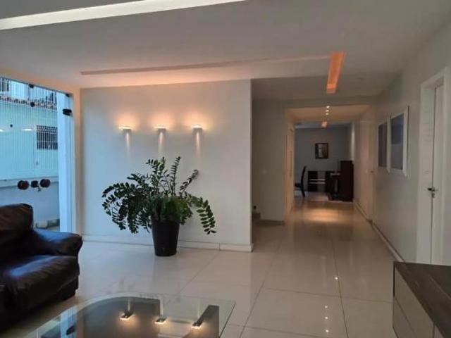Casa de 215m² em Valinhos SP