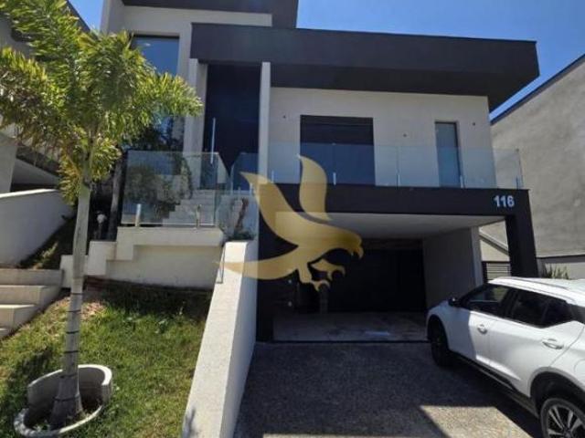 Casa de 220 m² com 3 Quartos, 4 Vagas e Área de Lazer Completa no Swiss Park