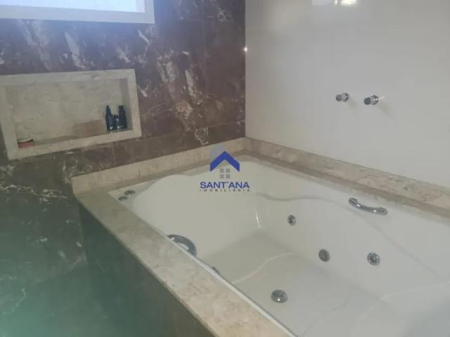Casa de 220 m² de área construída com 3 suítes no condomínio no bairro santa izabel residencial teco