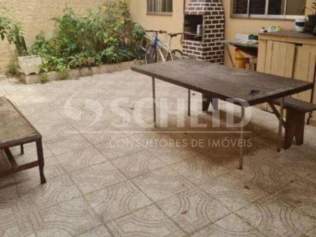 Casa de 221m2 de área util Muito Confortavel Local Privilegiado