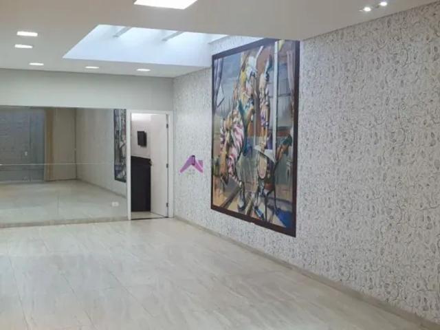 Casa para venda ou locação no Ipiranga, 229 m² com 2 suítes e 2 vagas de garagem
