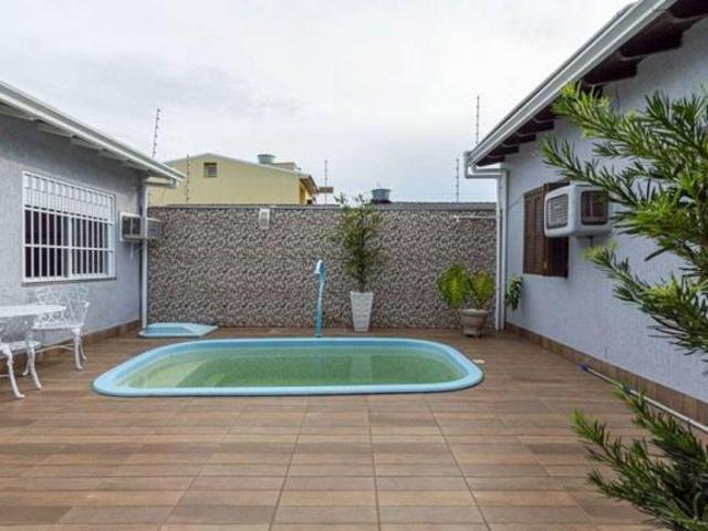 Casa de 232 mt² com 3 quartos, 1 suíte, 3 vagas à venda no Jardim Flórida