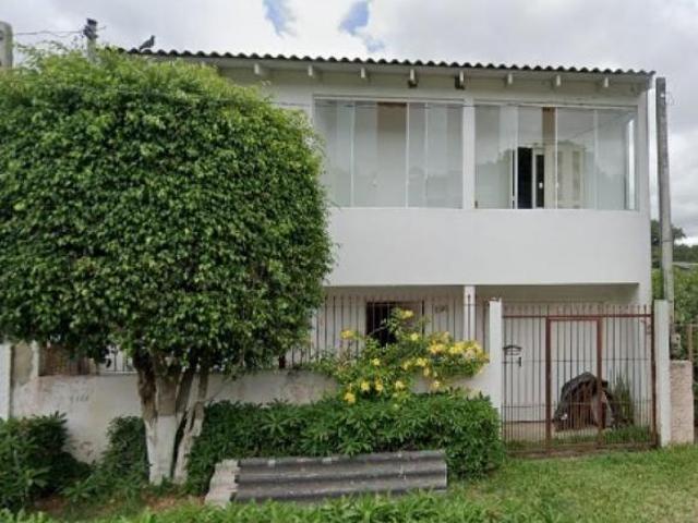 Casa de 2 andares estilo Sobrado no Mário Quintana
