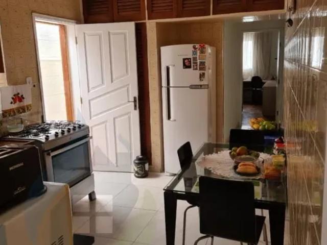 Casa de 2 dormitórios sendo 1 suíte, 2 banheiros, 1 vaga, com 136m² em Santa Paula, São Caetano do S