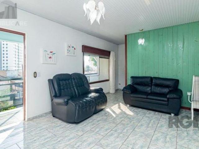 casa de 2 dormitórios, com 229m² no bairro Jardim Itu