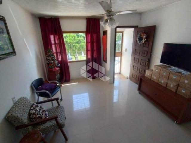 Casa de 2 dormitorios com 4 vagas com 109m²