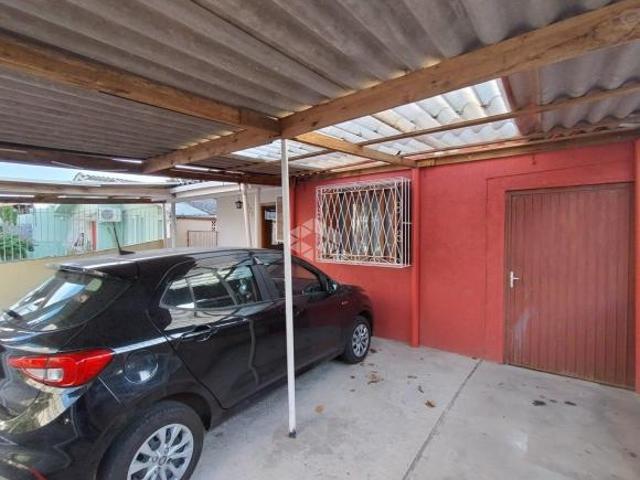 Casa de 2 dormitórios à venda no bairro Camaquã