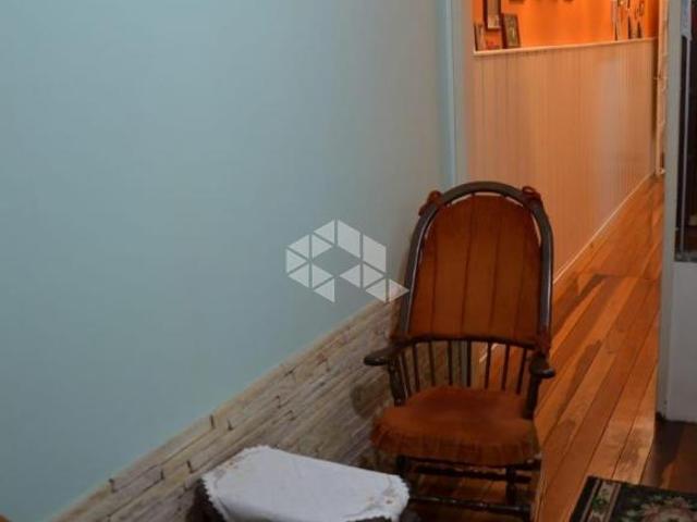 Casa de 2 dormitórios no Bairro Higienópolis em Porto Alegre
