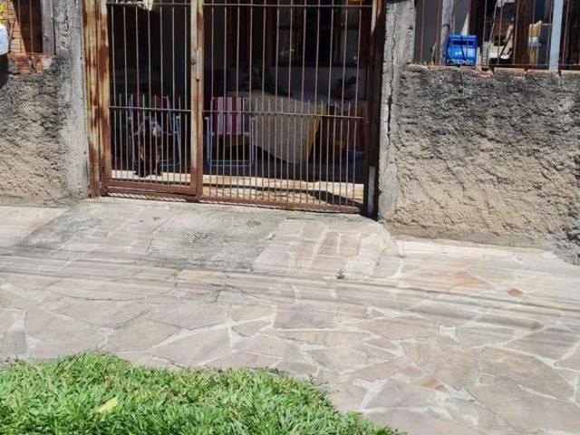 Casa de 2 Dormitórios no bairro Hipica