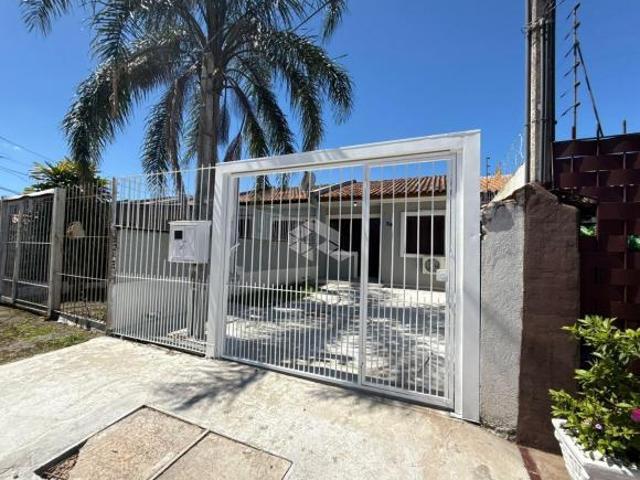 Casa de 2 Dormitórios no Bairro Hípica, Porto Alegre RS