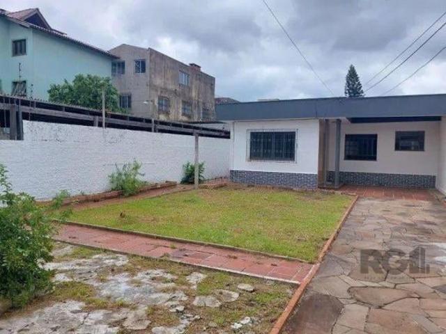 Casa de 2 dormitórios no bairro Sarandi