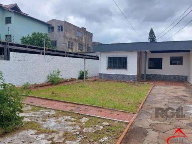 Casa de 2 dormitórios no bairro Sarandi