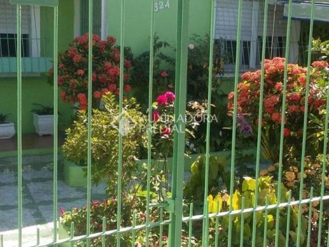 Casa de 2 dormitórios na Maringá