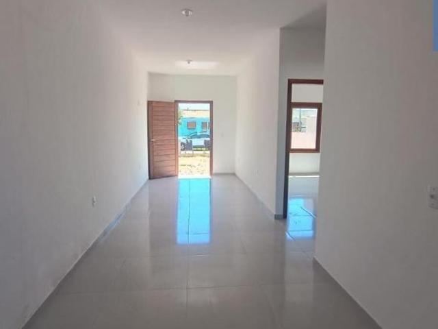 Casa de 2 dormitórios na praia de Atlântida Sul