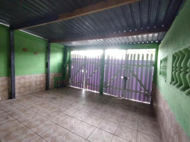 Casa de 2 Dorms, 60 m² de área útil. Bairro: Maracanã