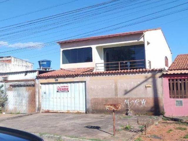 CASA DE 2 PAVIMENTOS À VENDA | ESPAÇO, CONFORTO E FUNCIONALIDADE R$ 480 MIL ACEITA FINANCIAMENTO