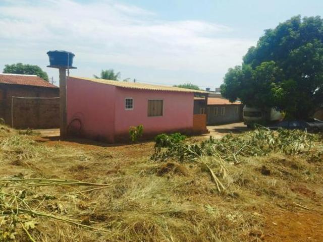 CASA DE 2 QTS ST, C/KIT,+ 800 m2 AC/PERM.Cs 3 QTS, QS 6, 7,8,Areal/Tag !