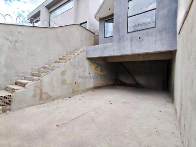 Casa de 2 Quartos a Venda no Bairro Belo Vale