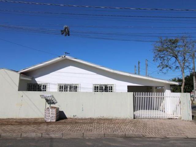 CASA DE 2 QUARTOS COM LOJA AGREGADA EM ÓTIMO PONTO COMERCIAL