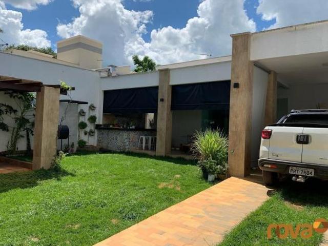 Casa de 2 quartos com suíte Senador Canedo