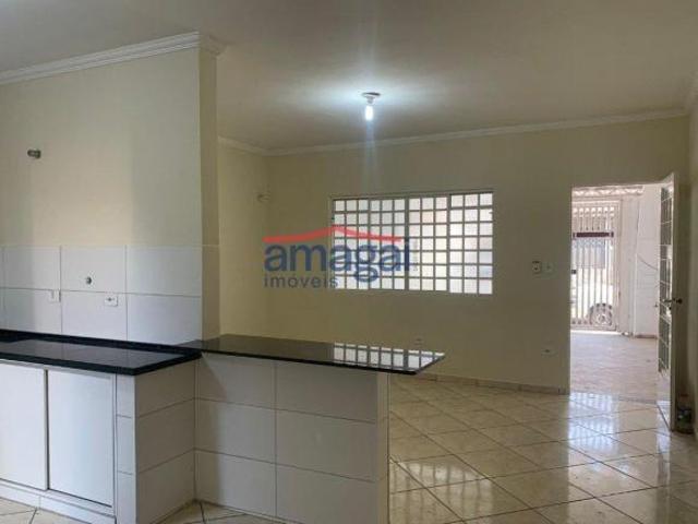 Casa de 2 quartos para venda no Jardim Luiza