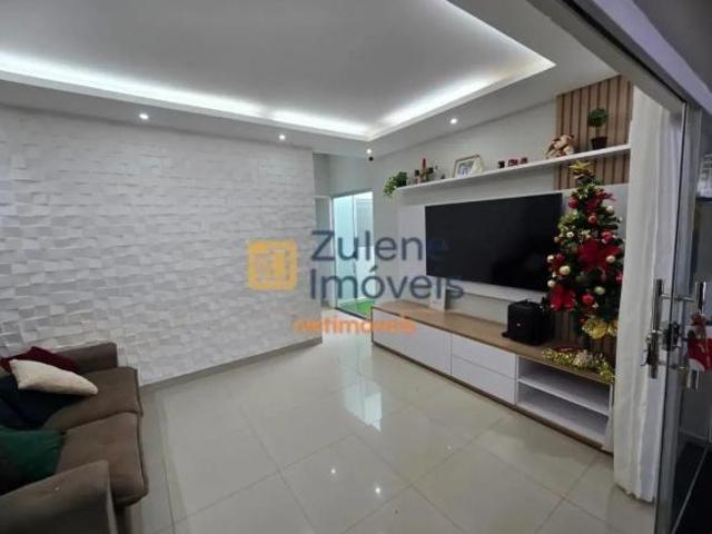 Casa de 350 m² com 4 quartos à venda