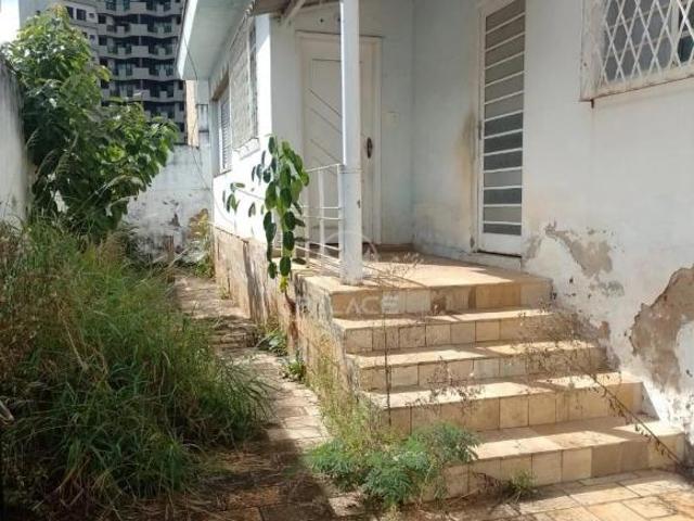 CASA DE 350M² NO CENTRO DE PIRACICABA A VENDA