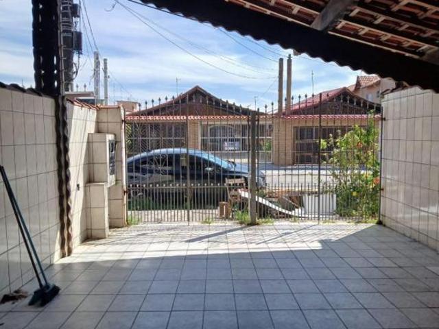 Casa de 356 m² com 2 quartos à venda em Balneário Maracanã