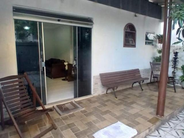 Casa de 360 m² com 4 quartos à venda em Serra Verde