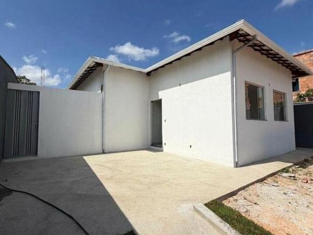 Casa de 360 m² com 3 quartos à venda em Vida Nova
