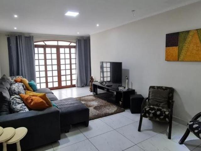 Casa de 380 m², 4 quartos em Campestre, Santo André