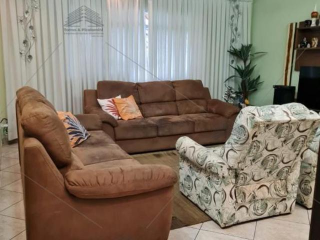 casa de 387 m² a venda na Vila Matilde, 6 dormitórios sendo 4 suites, 6 banheiros, lavabo, cozinha p