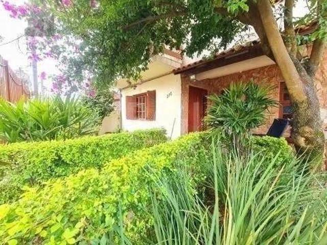Casa de 388m² com 3 quartos